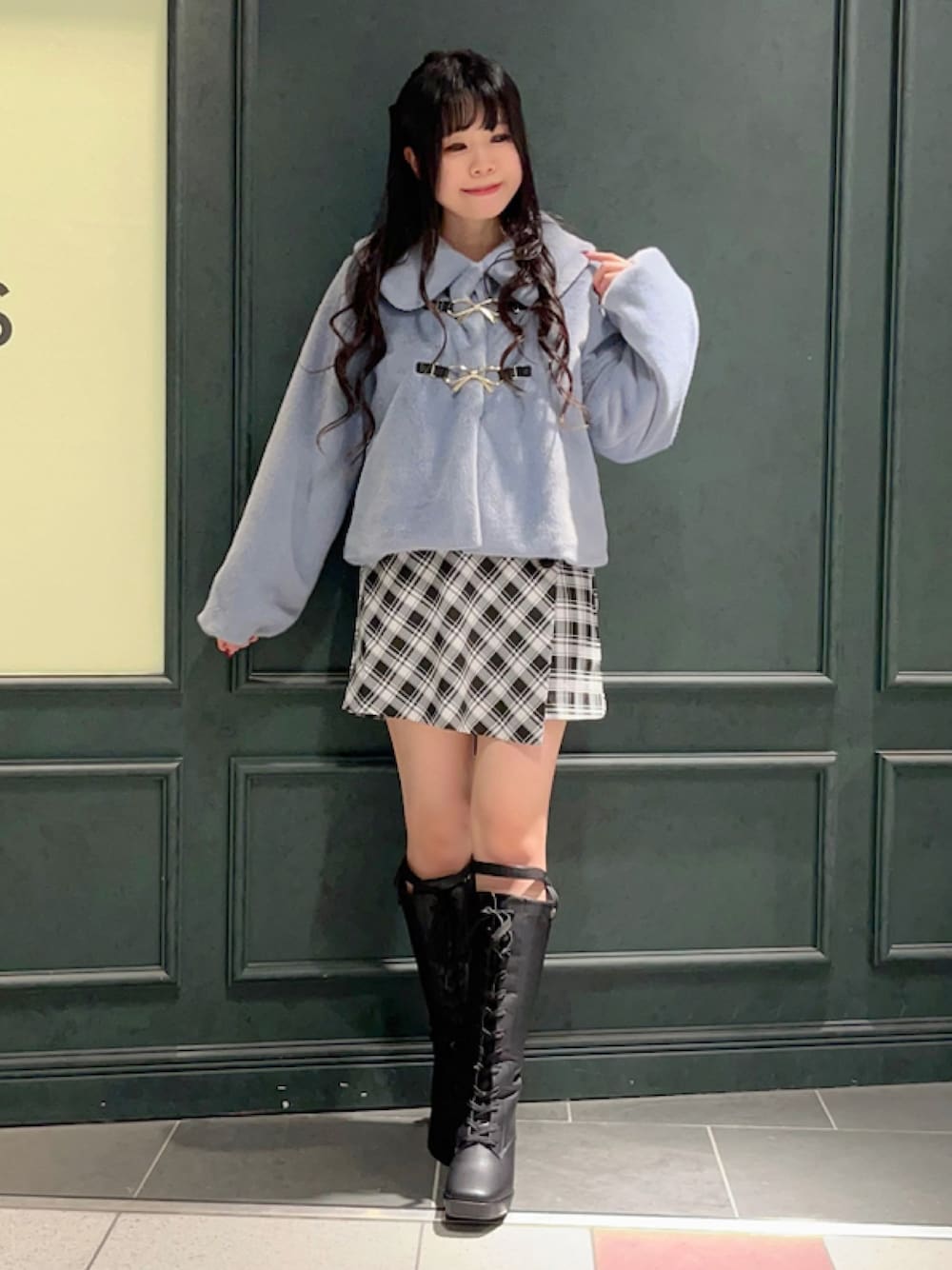 ぁゅゅ(axes femme POETIQUE HEP FIVE 店)｜axes femme POETIQUEのその他パンツを使ったコーディネート - WEAR