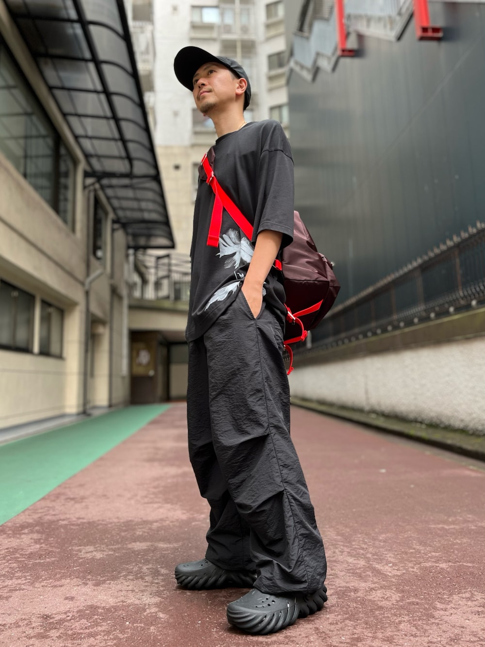 LHP福岡店 staff(LHP福岡)｜crocsのサンダルを使ったコーディネート - WEAR