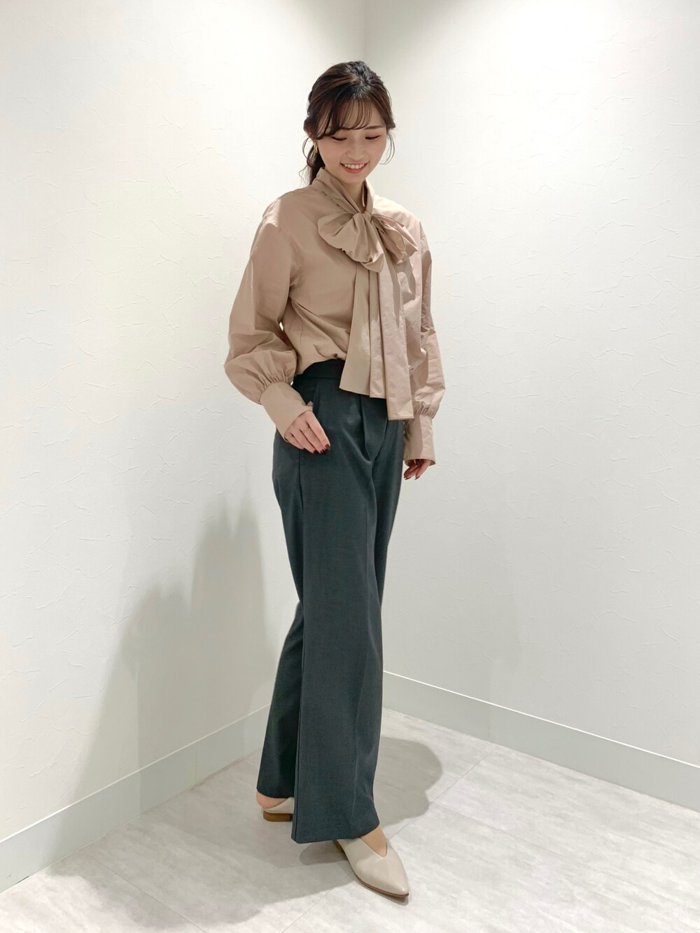 himiko_official(卑弥呼)｜HIMIKOのパンプスを使ったコーディネート - WEAR