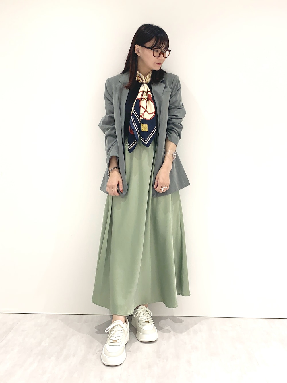 himiko_official(卑弥呼)｜HIMIKOのスニーカーを使ったコーディネート - WEAR