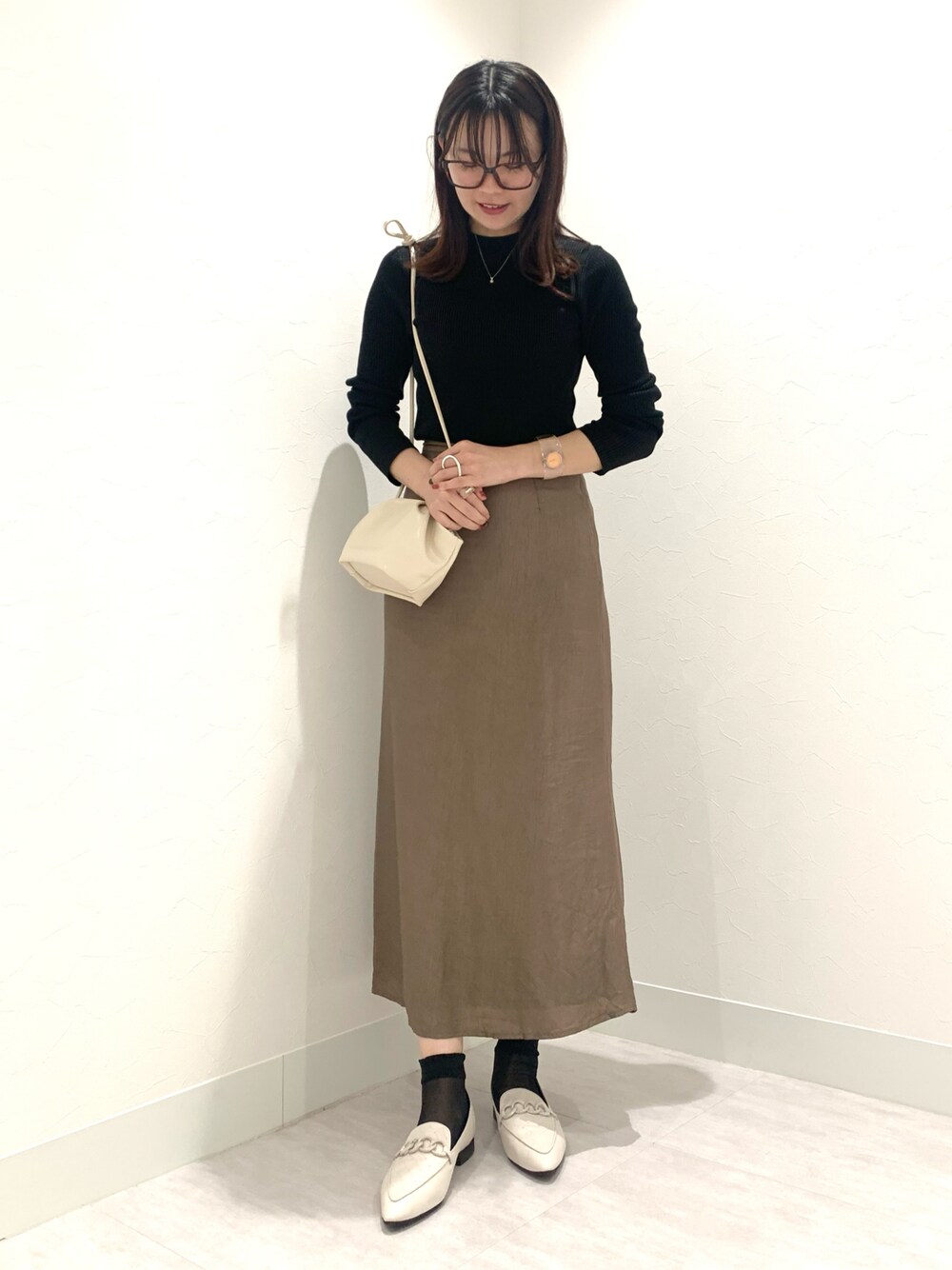 himiko_official(卑弥呼)｜HIMIKOのパンプスを使ったコーディネート - WEAR