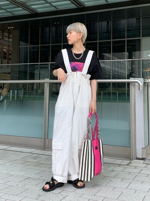 ROSE BUD STAFF(ROSE BUD STAFF)｜CREOLMEのつなぎ/オールインワンを使ったコーディネート - WEAR