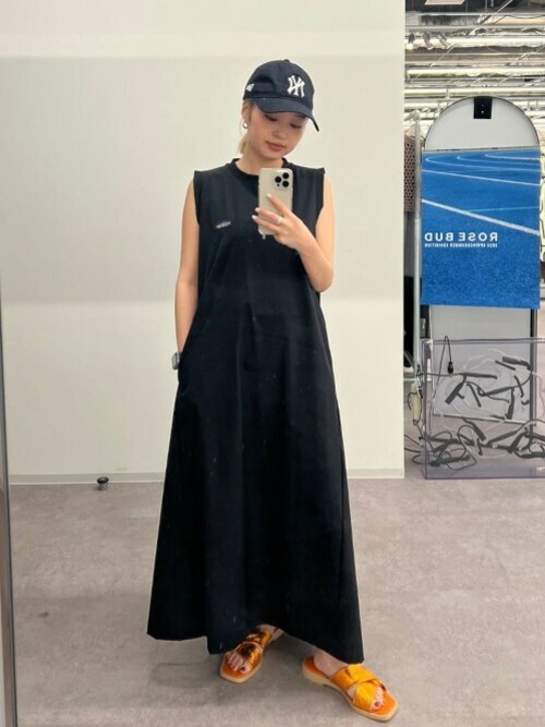 ROSE BUD STAFF(ROSE BUD STAFF)｜GENE HEAVENSのワンピースを使ったコーディネート - WEAR