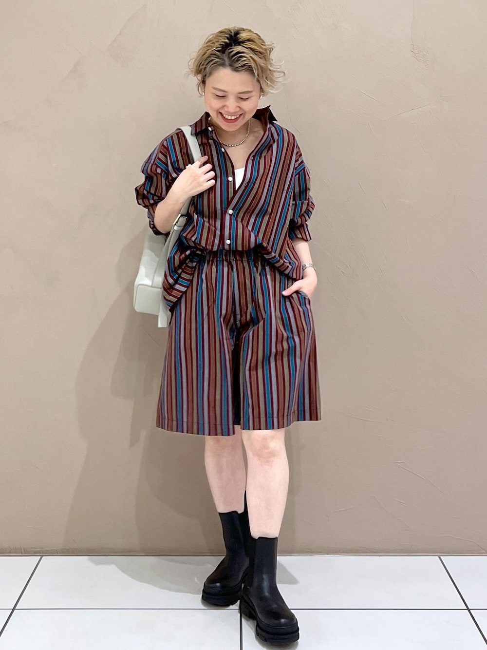 Hirom(SALON adam et rope' 新宿NEWoMan)｜REMMEのブーツを使ったコーディネート - WEAR