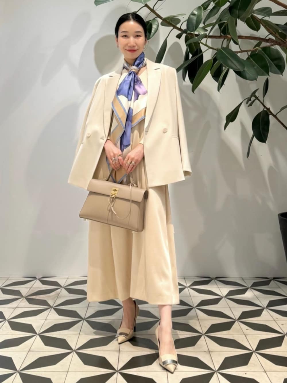 Nito_TOMORROWLAND(TOMORROWLAND 丸の内店)｜BALLSEYのテーラードジャケットを使ったコーディネート - WEAR