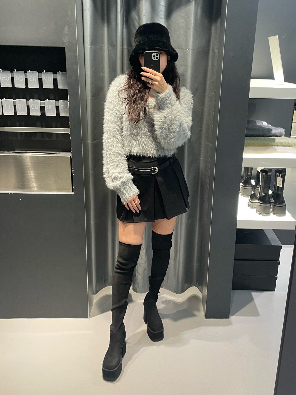 菅谷レイナ(EMODA)｜EMODAのハットを使ったコーディネート - WEAR