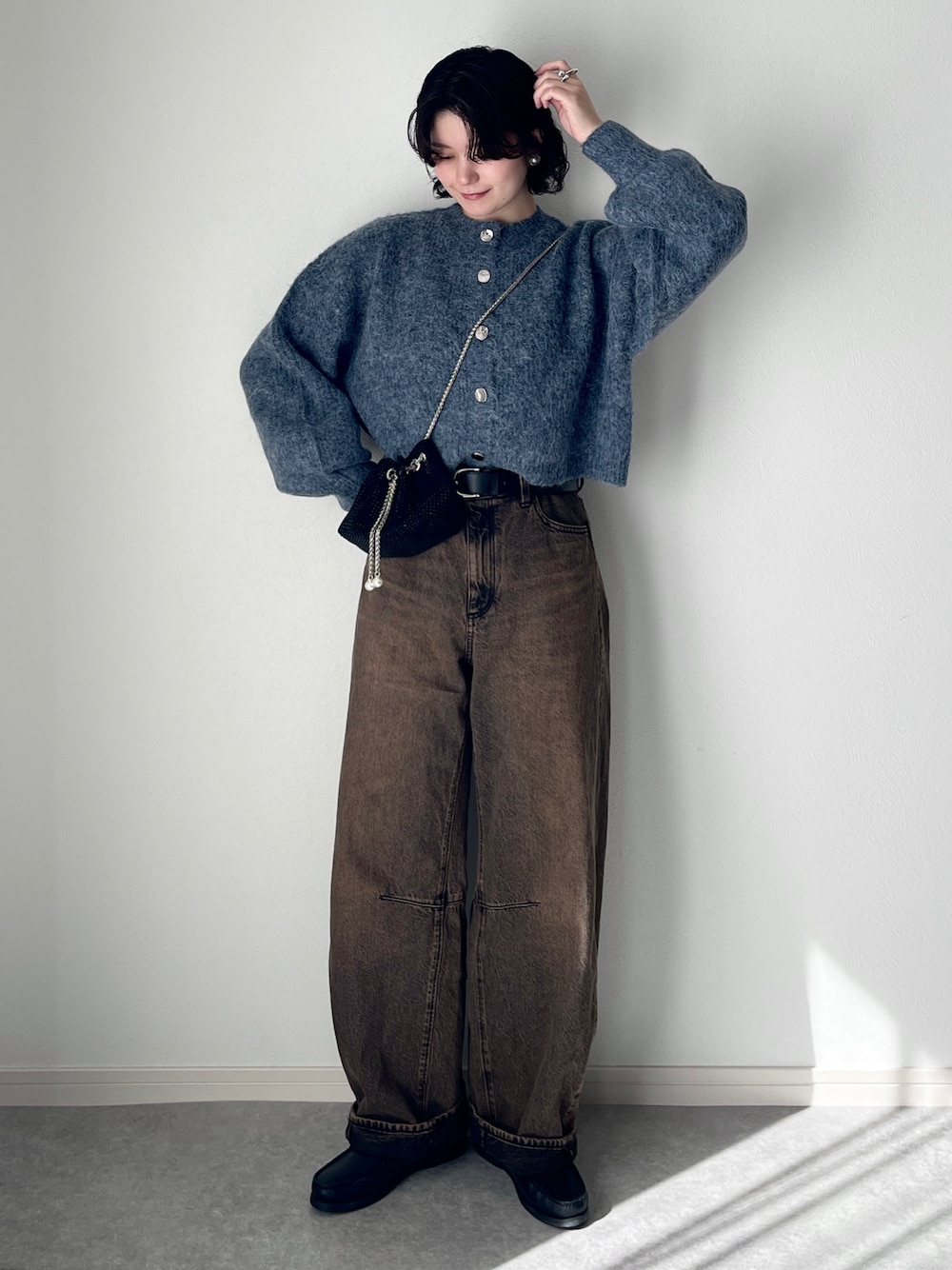 𝓂ℴ𝓂ℴ｜GUのデニムパンツを使ったコーディネート - WEAR