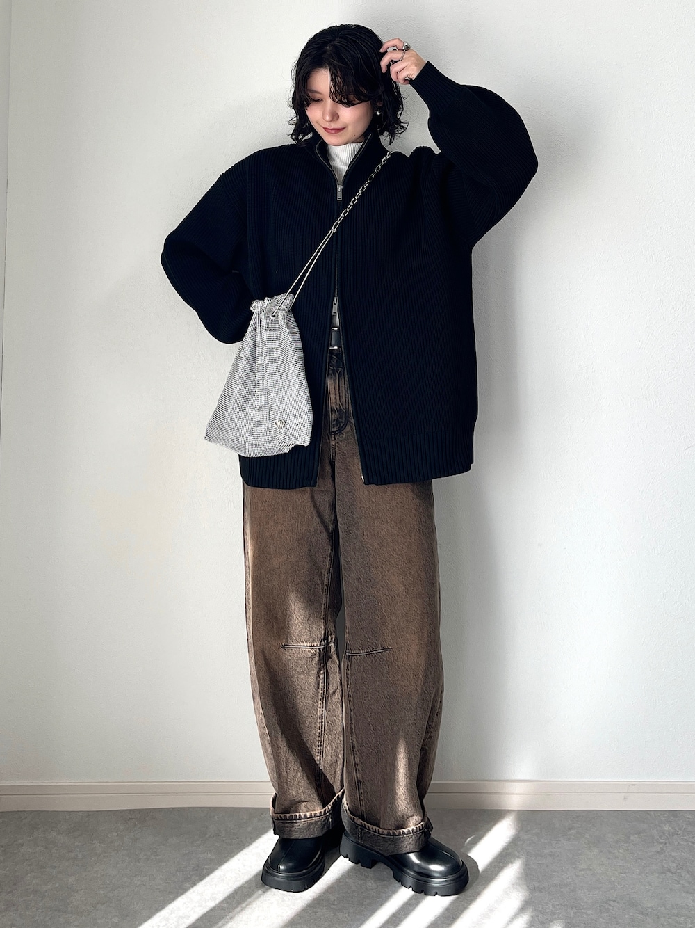 𝒎𝒐𝒎𝒐𝒌𝒂｜BIGOTREのショルダーバッグを使ったコーディネート - WEAR