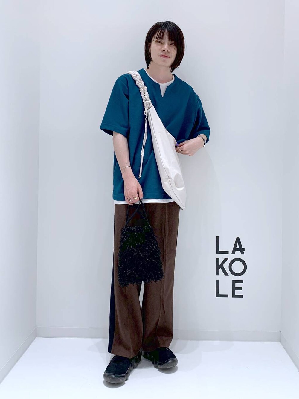 まとまと(LAKOLE 上大岡京急)｜LAKOLEのTシャツ/カットソーを使ったコーディネート - WEAR