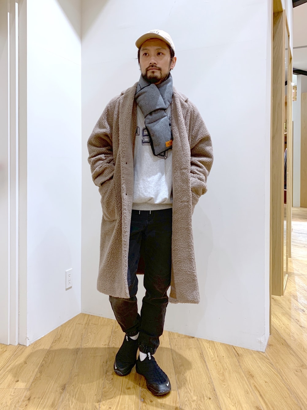 NAKAJI_BF(Adastria 本部)｜BAYFLOWのチェスターコートを使ったコーディネート - WEAR