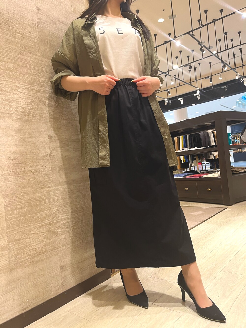 ひらちゃん(INTERPLANET WINGS 橿原)｜INTERPLANETのTシャツ/カットソーを使ったコーディネート - WEAR