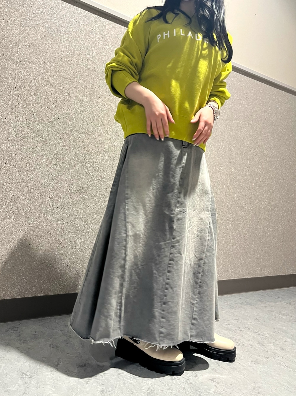 ひらちゃん(INTERPLANET WINGS 橿原)｜INTERPLANETのトップスを使ったコーディネート - WEAR