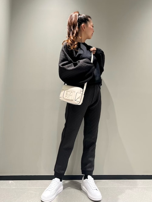 A|X アルマーニ エクスチェンジ ららぽーと福岡Queen♡さんのスニーカーを使ったコーディネート - ZOZOTOWN