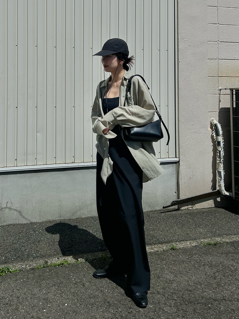 RIKA｜OSOIのショルダーバッグを使ったコーディネート - WEAR