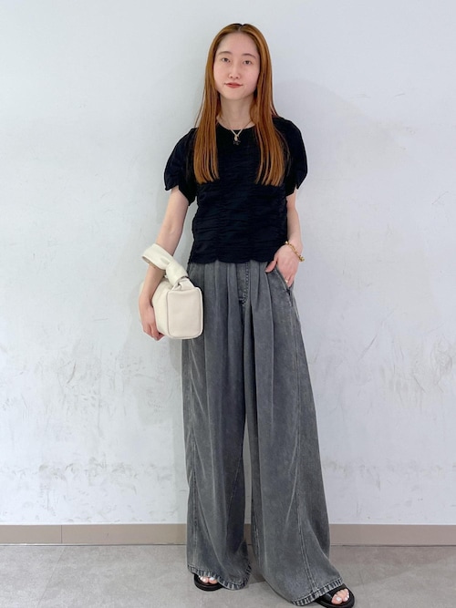 tomo(ADAM ET ROPE' ルミネ池袋)｜ADAM ET ROPE'のハンドバッグを使ったコーディネート - WEAR