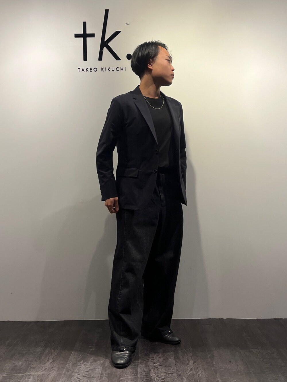 Takuya(tk.TAKEO KIKUCHI 京都藤井大丸店)｜tk.TAKEO KIKUCHIのテーラードジャケットを使ったコーディネート ...