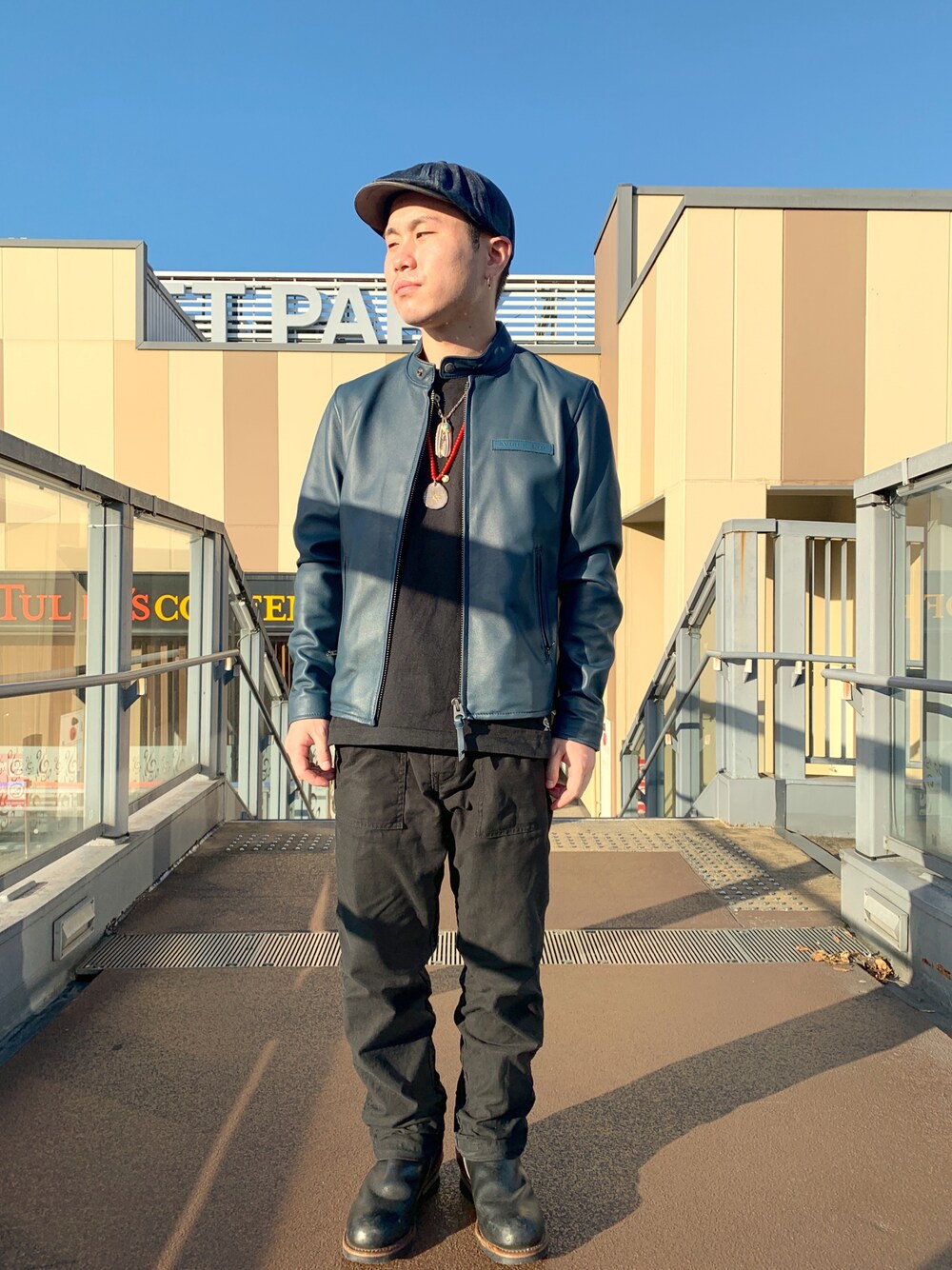 三品文哉（AVIREX DEPOT入間 ）｜AVIREXのライダースジャケットを使ったコーディネート - WEAR