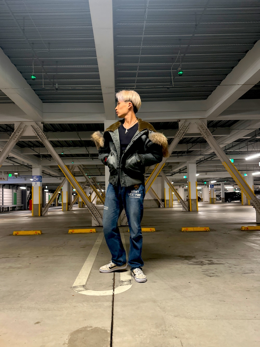 AOKI(AVIREX mozoワンダーシティ店)｜AVIREXのデニムパンツを使ったコーディネート - WEAR