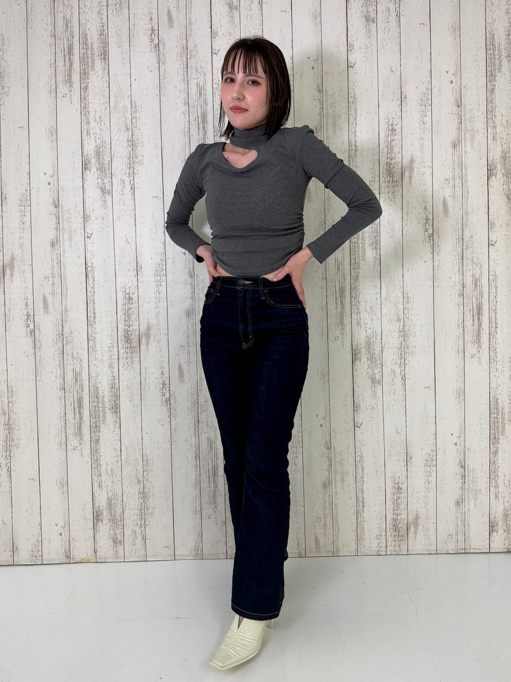 ANAP本部STAFF(ANAP Online Official)｜ANAPのTシャツ/カットソーを使ったコーディネート - WEAR