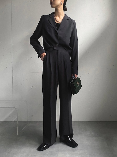 K A R E N｜Re:EDITのセットアップを使ったコーディネート - WEAR