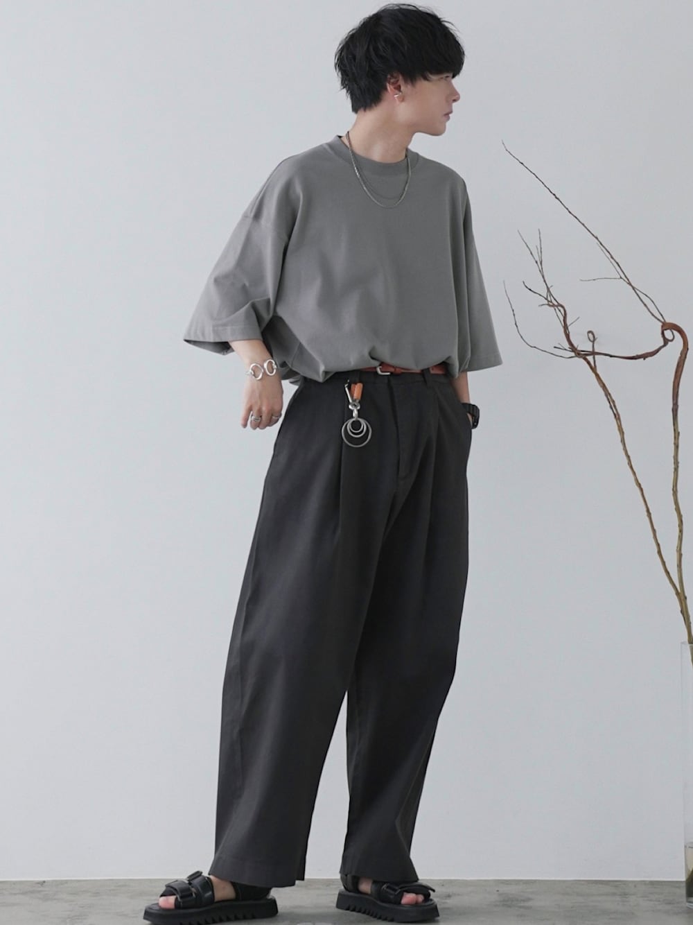 インするだけで旬！40代メンズに似合う夏のタックインコーデ11選－LAITER