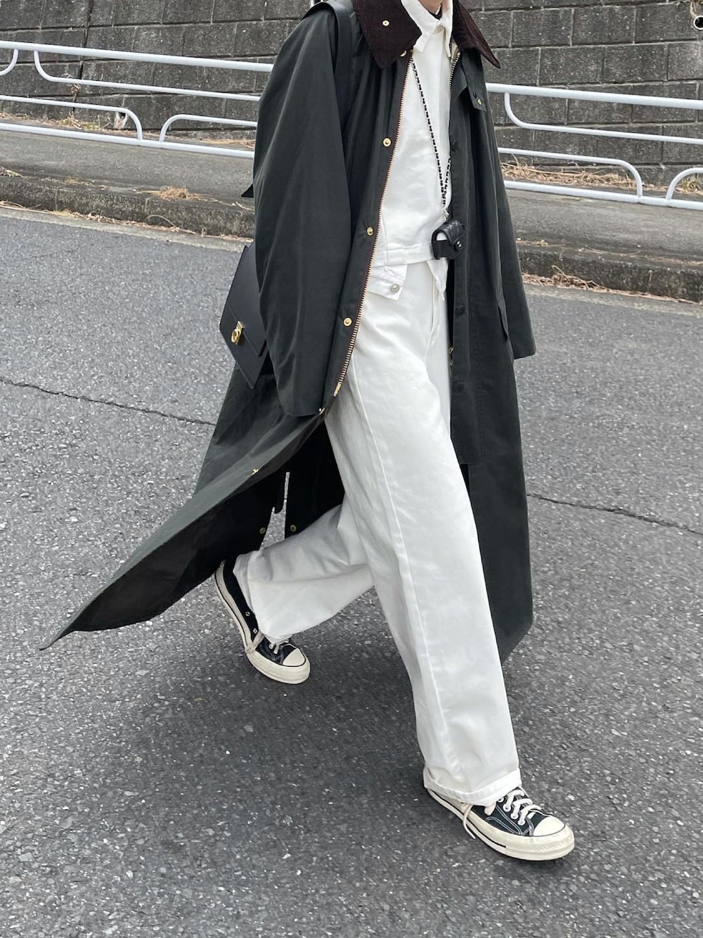 Aya｜PERNAのベストを使ったコーディネート - WEAR