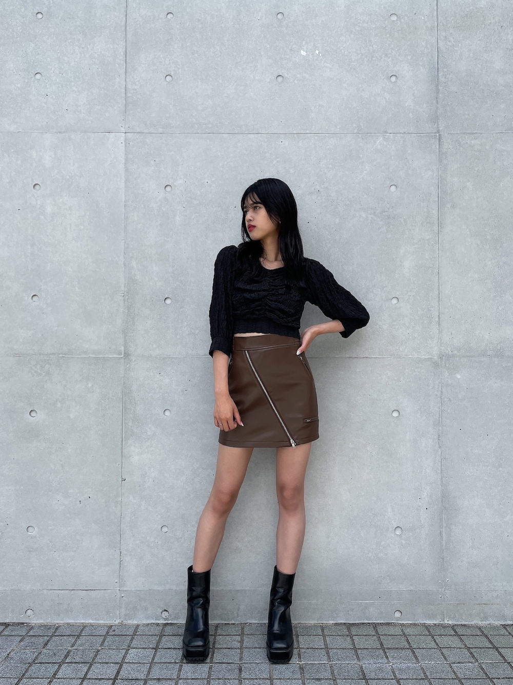 aki (ENVYM)｜ENVYMのスカートを使ったコーディネート - WEAR