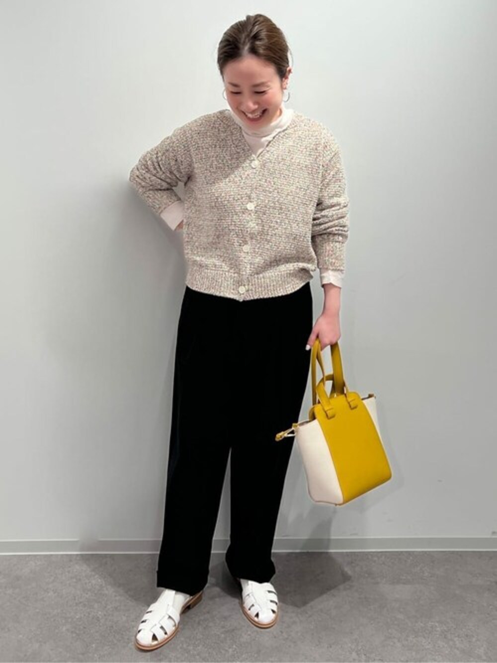 kayo(HUMAN WOMAN 浦和伊勢丹)｜human womanのカーディガン/ボレロを使ったコーディネート - WEAR