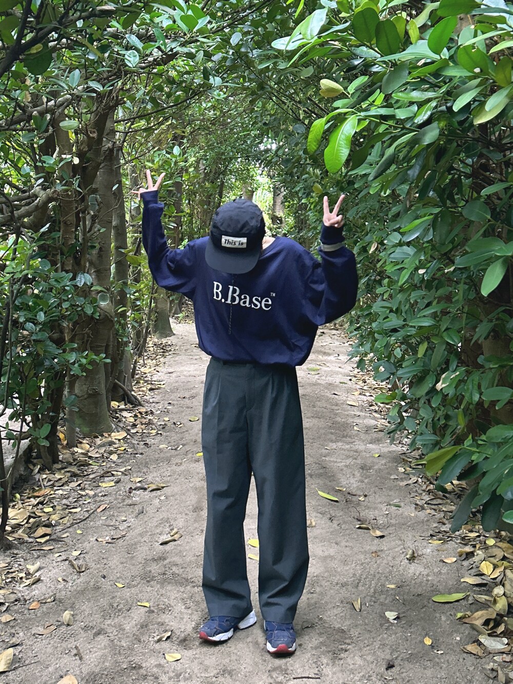 れ み れ み｜BROKEN BASEのTシャツ/カットソーを使ったコーディネート - WEAR