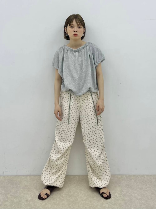 serika(KBF ルミネエスト新宿)｜KBFのその他パンツを使ったコーディネート - WEAR