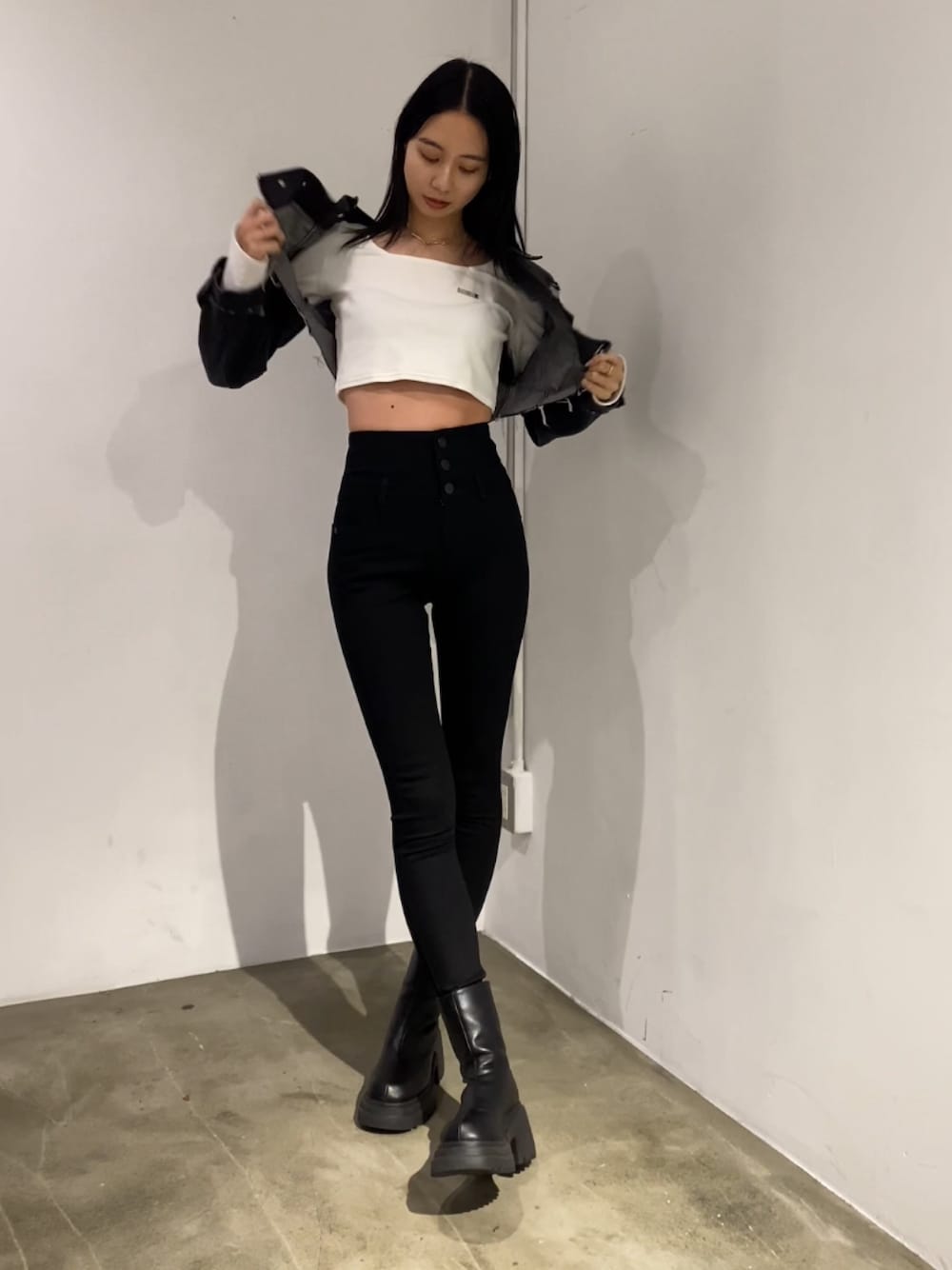 内藤和香(EMODA)｜EMODAのTシャツ/カットソーを使ったコーディネート - WEAR