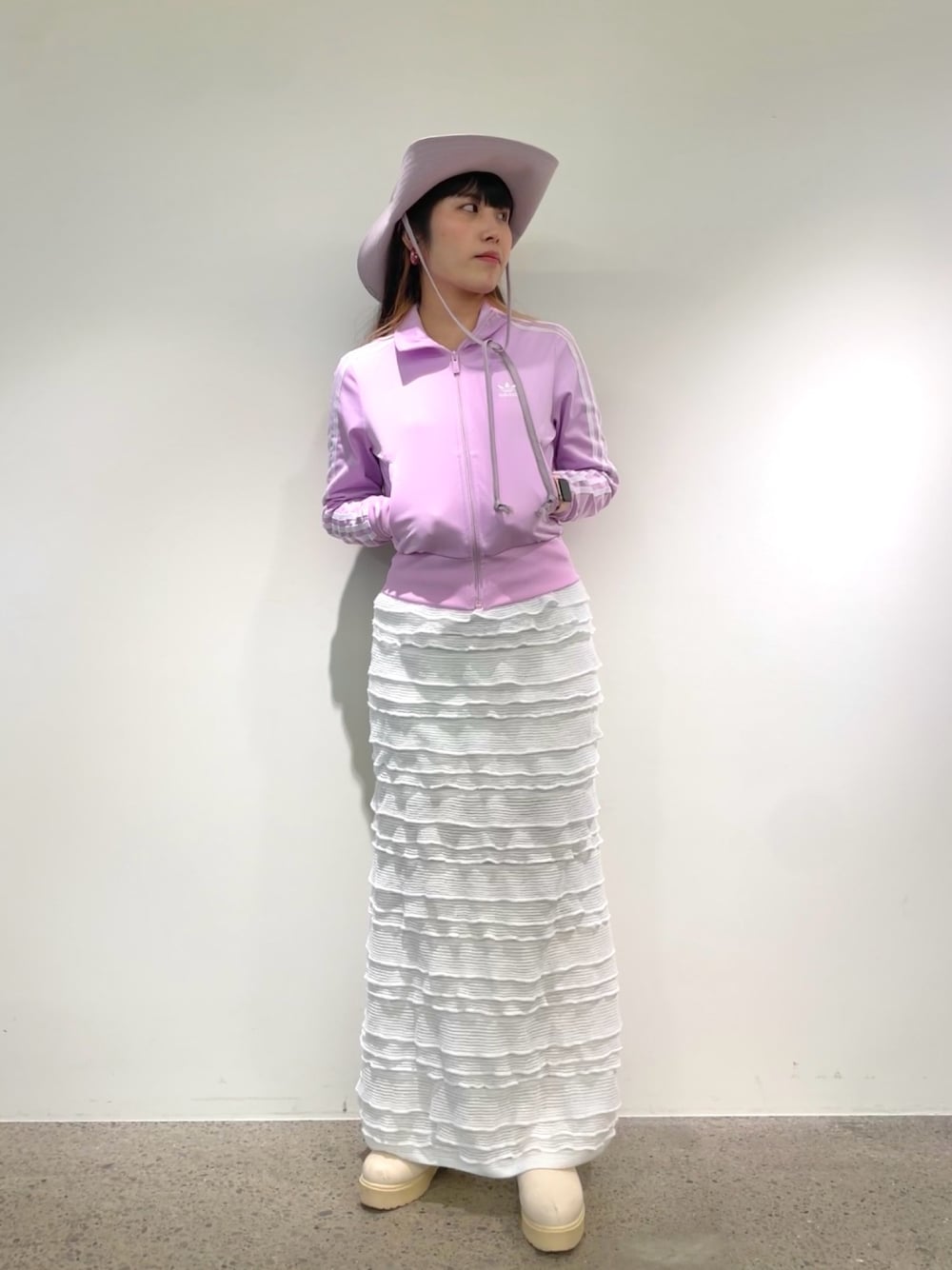 Marsha(OVERRIDE 本部)｜adidasのトップスを使ったコーディネート - WEAR