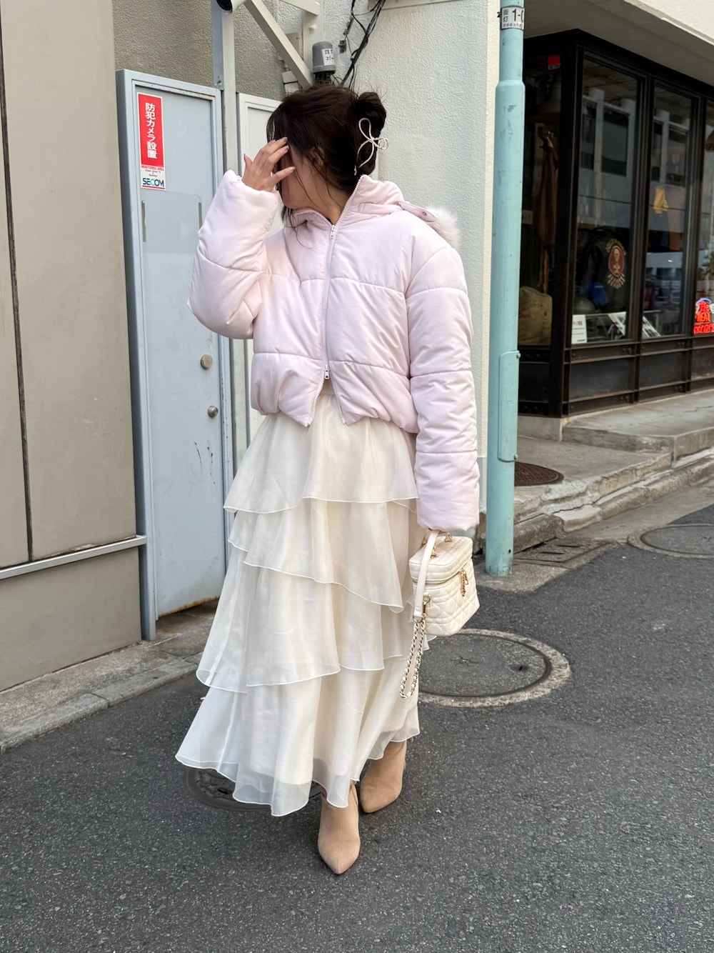 mariko(one after another NICE CLAUP)｜one after another NICE CLAUPのダウン ...