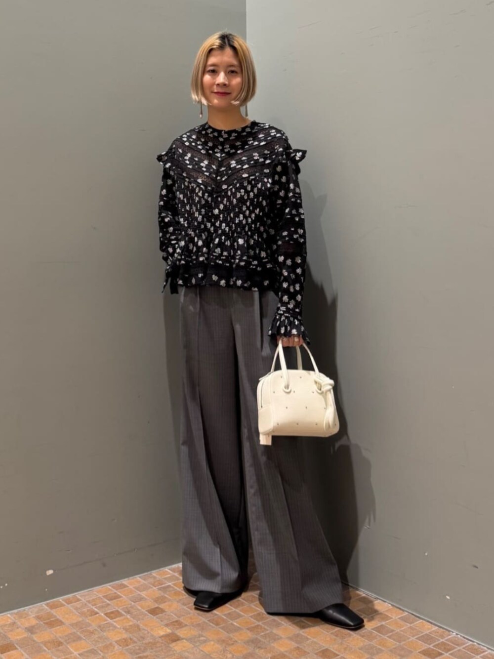 Sunaga_TOMORROWLAND(TOMORROWLAND ルミネ池袋店)｜MACPHEEのスラックスを使ったコーディネート - WEAR