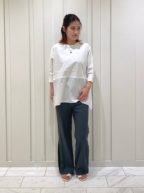 YUME(INDIVI OFFICIAL)｜INDIVIのTシャツ/カットソーを使ったコーディネート - WEAR