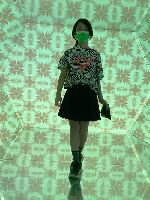 Winnie Hsu｜SKECHERSのスニーカーを使ったコーディネート - WEAR