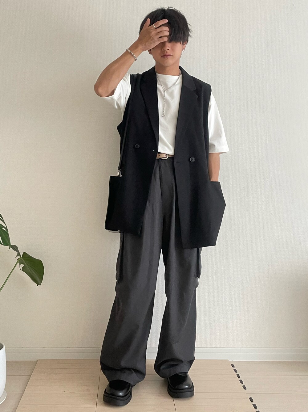 hide低身長コーデ｜CLELのベストを使ったコーディネート - WEAR