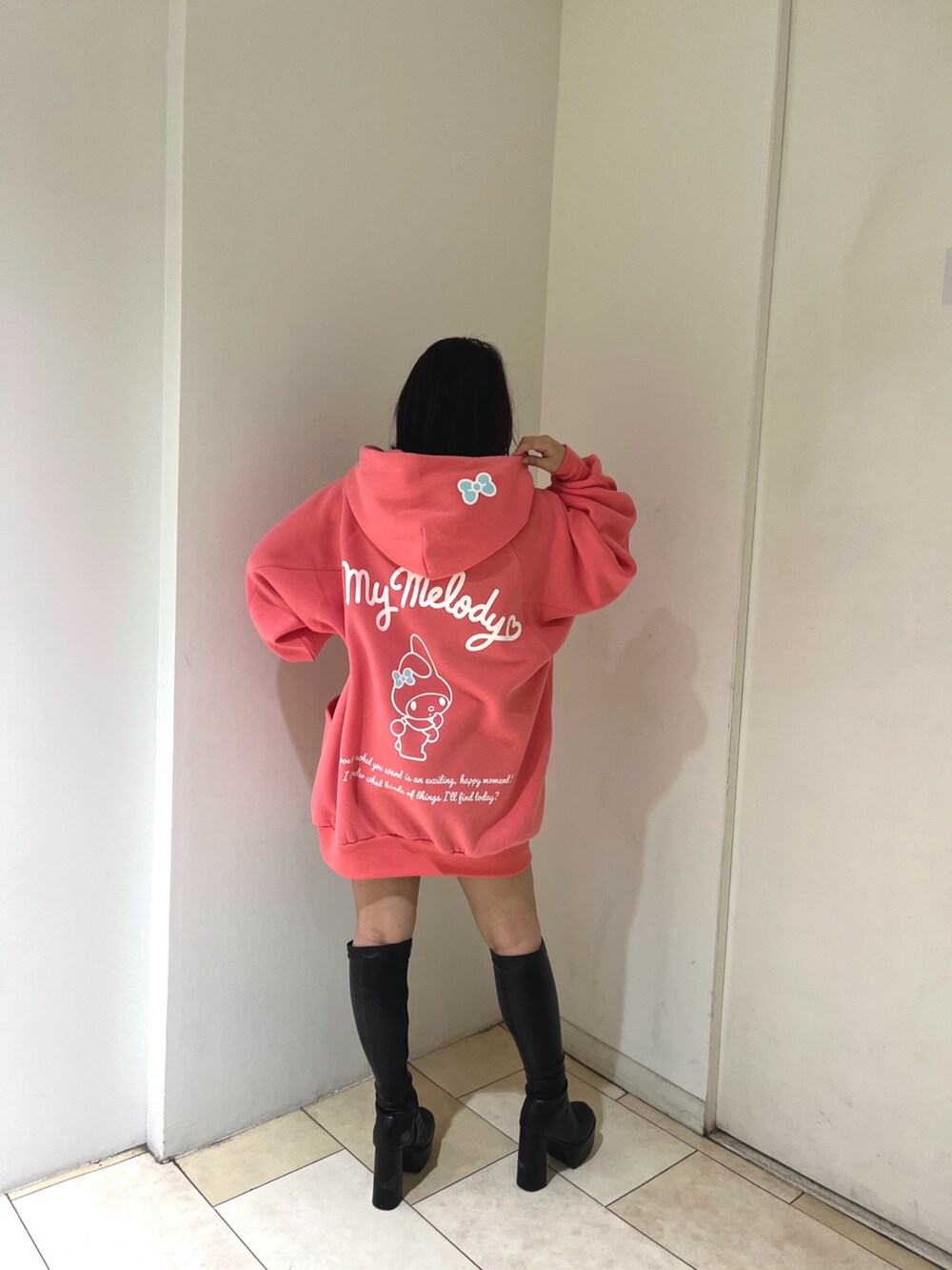 sg_rito(SPIRALGIRL 池袋PARCO店)｜4GEEKS BY SPIRALGIRLのパーカーを使ったコーディネート - WEAR