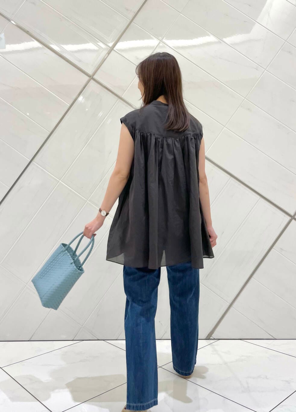 井上 裕美(DOORS COCOSA熊本)｜URBAN RESEARCH DOORSのトートバッグを使ったコーディネート - WEAR