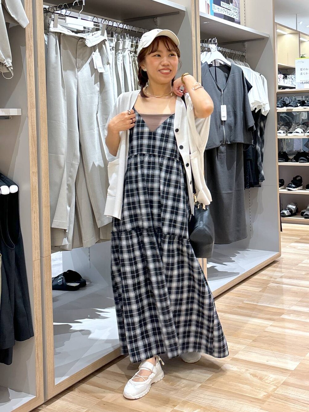 MiCA(GLOBAL WORK ららぽーと柏の葉)｜GLOBAL WORKのショルダーバッグを使ったコーディネート - WEAR