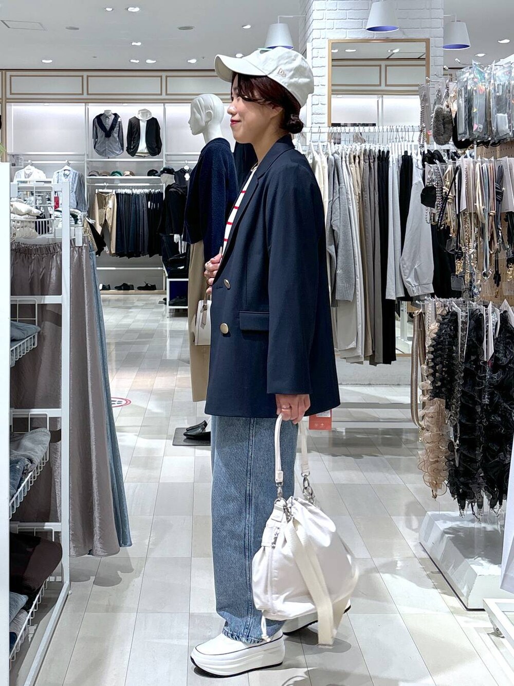 MiCA(GLOBAL WORK ららぽーと柏の葉)｜GLOBAL WORKのデニムパンツを使ったコーディネート - WEAR