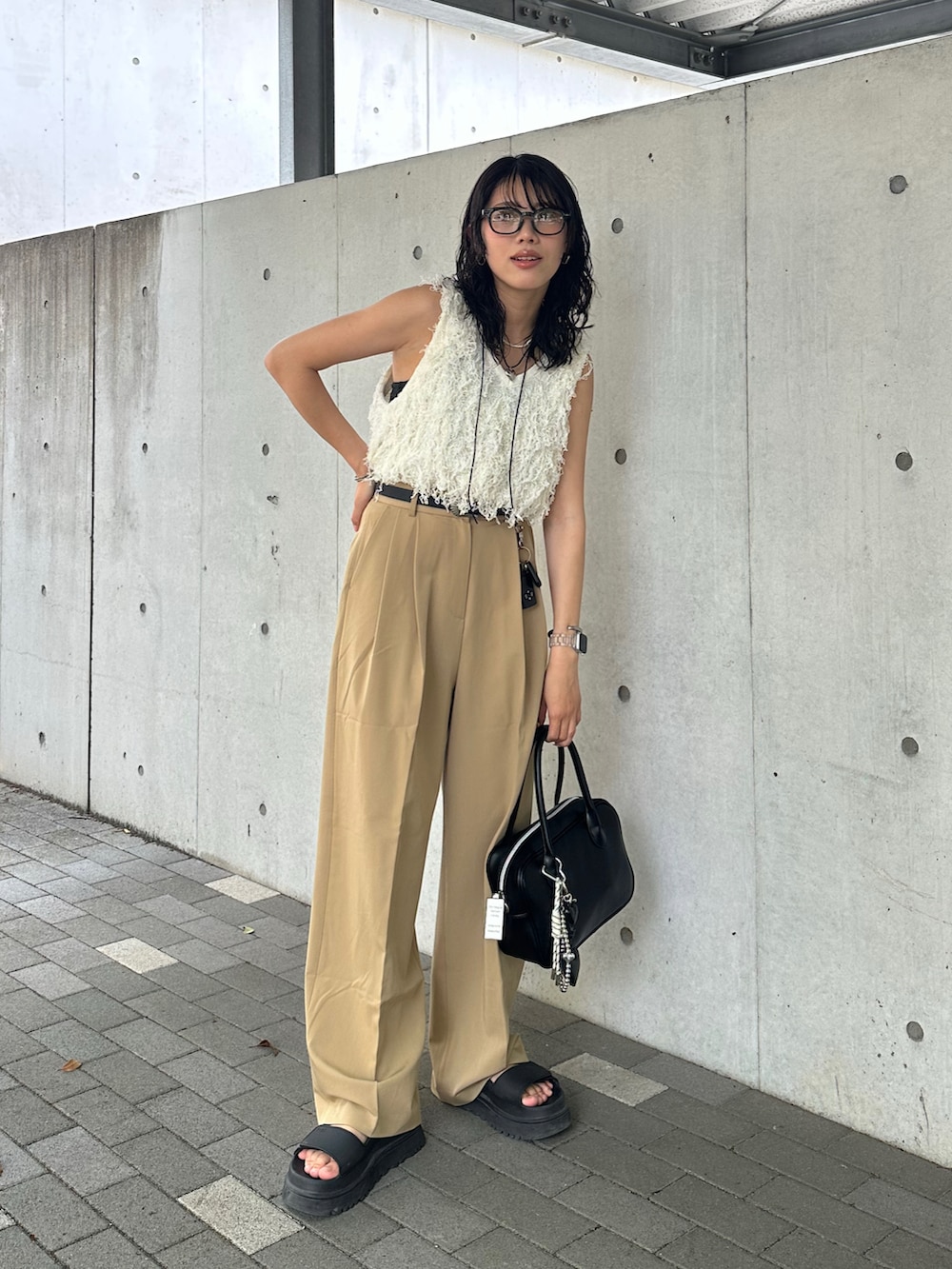 MIRAI｜UGGのサンダルを使ったコーディネート - WEAR