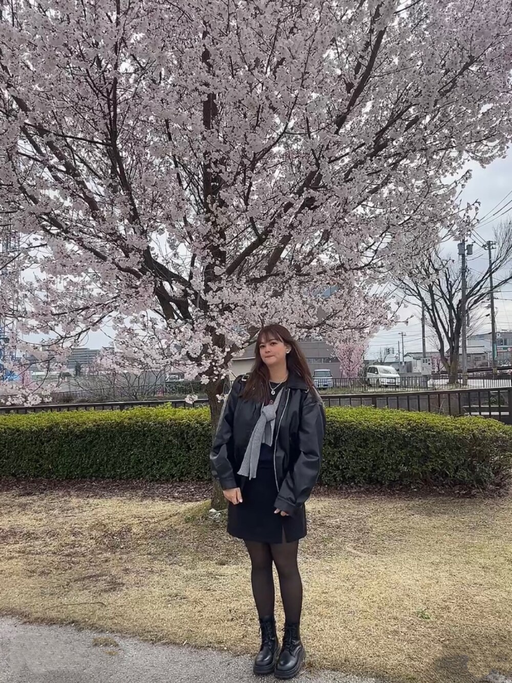 Mina🇹🇼｜no brandのブーツを使ったコーディネート - WEAR