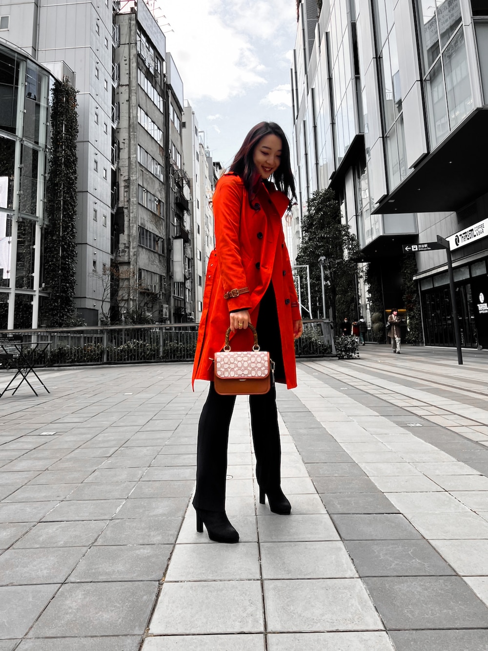 Yuriko Abe｜COACHのトレンチコートを使ったコーディネート - WEAR