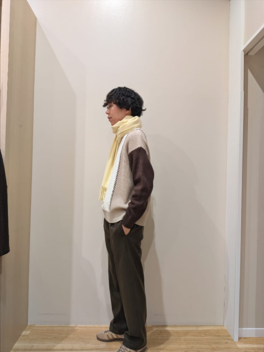 takata(warehouse鳥栖プレミアムアウトレット)｜ITEMS URBANRESEARCHのニット/セーターを使ったコーディネート ...