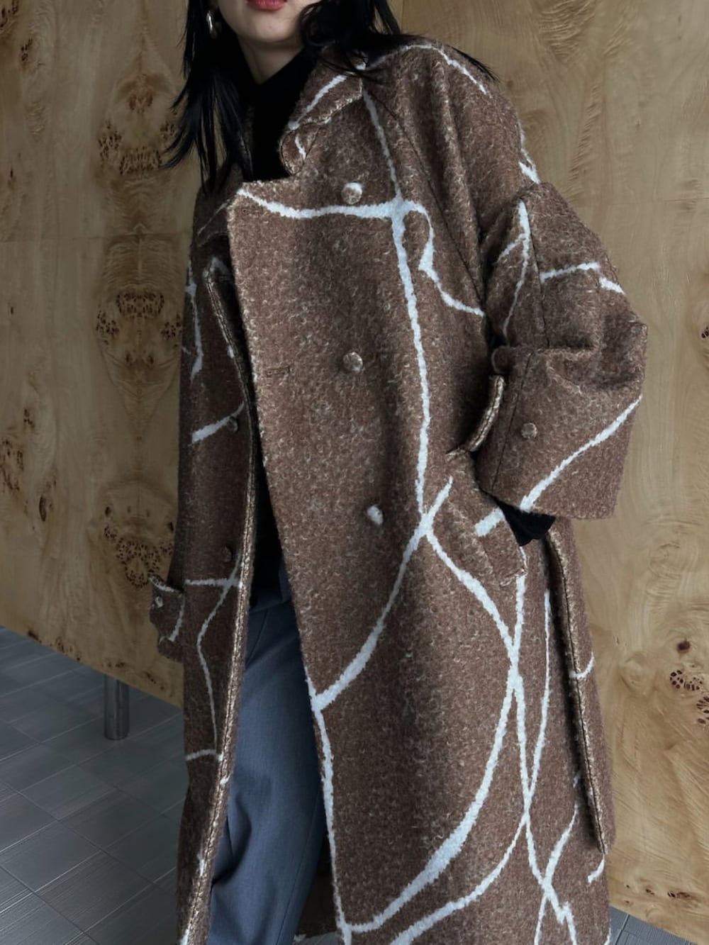 黒石奈央子｜Ameriのステンカラーコートを使ったコーディネート - WEAR