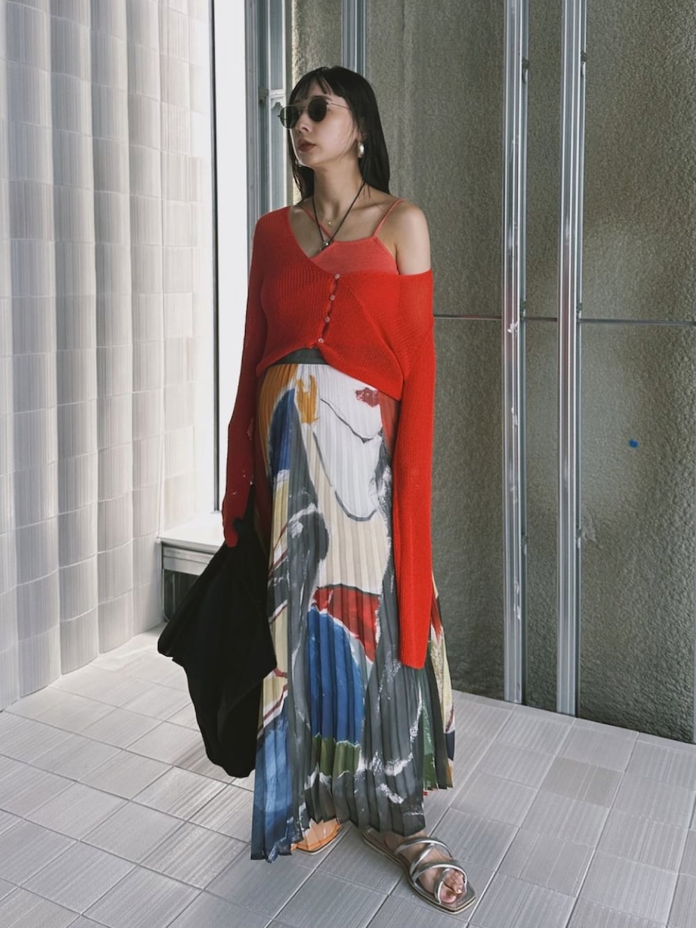 黒石奈央子｜AMERIのスカートを使ったコーディネート - WEAR