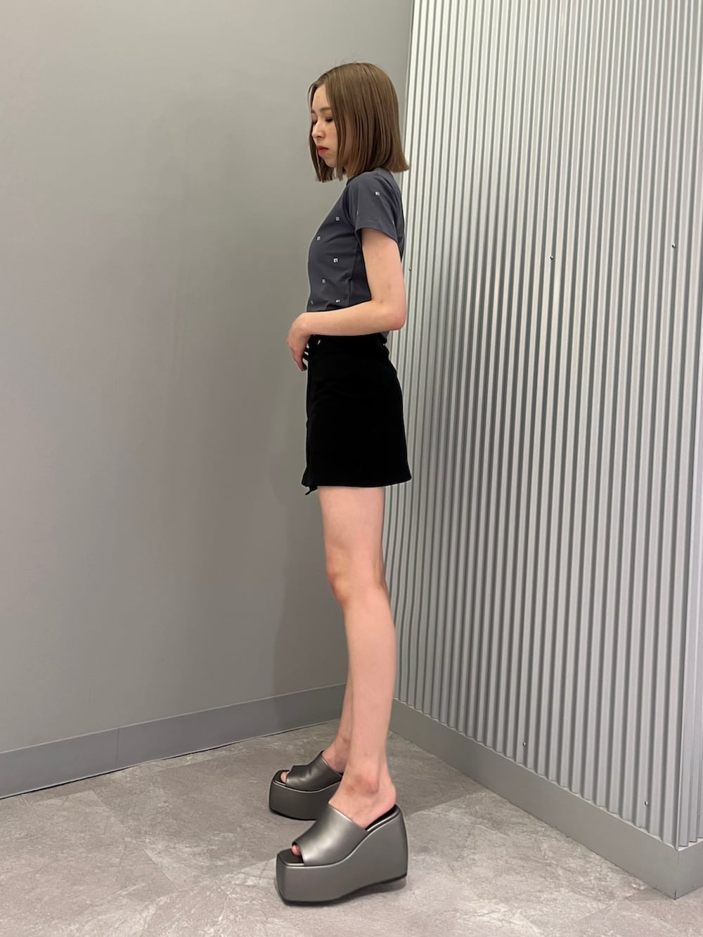 与口令央奈(EMODA)｜EMODAのTシャツ/カットソーを使ったコーディネート - WEAR