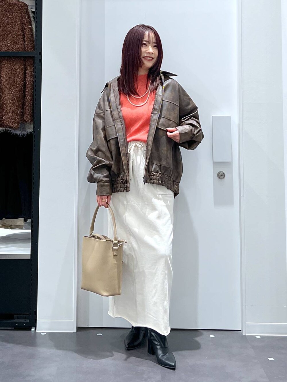 ema(LAKOLE 浜松市野イオンモール店)｜LAKOLEのブルゾンを使ったコーディネート - WEAR