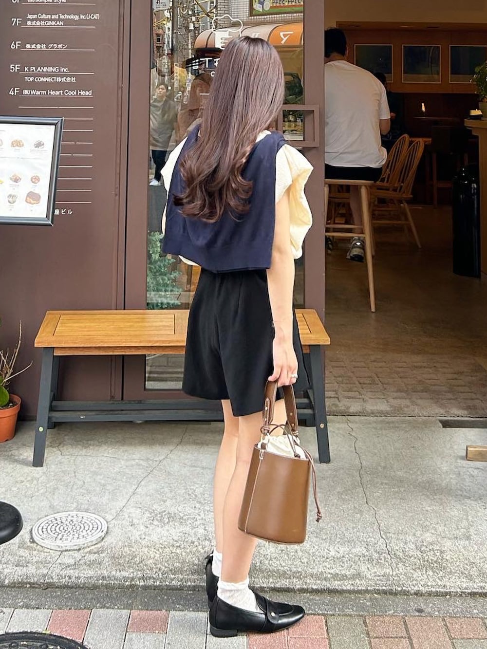 ami｜lotiのハンドバッグを使ったコーディネート - WEAR